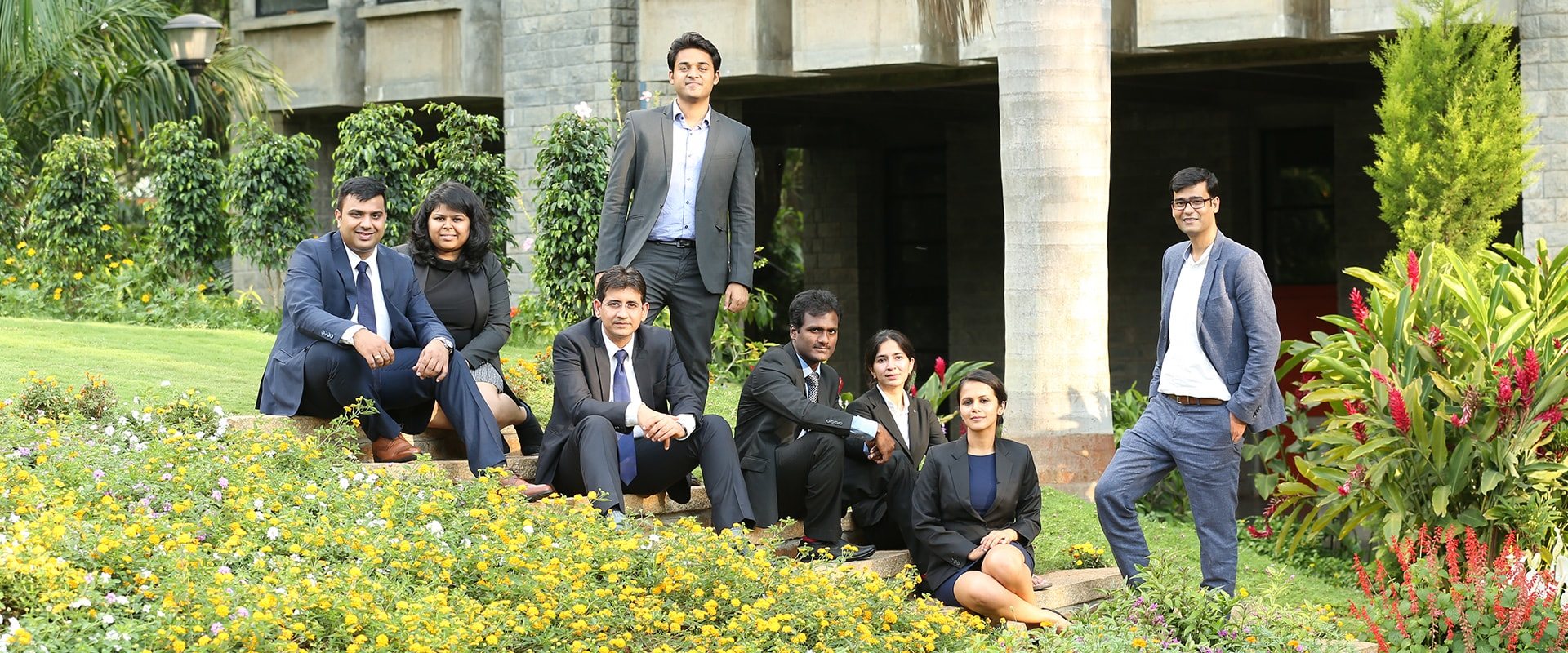 Degree-Granting Programmes and Certificate Programme | IIM Bangalore